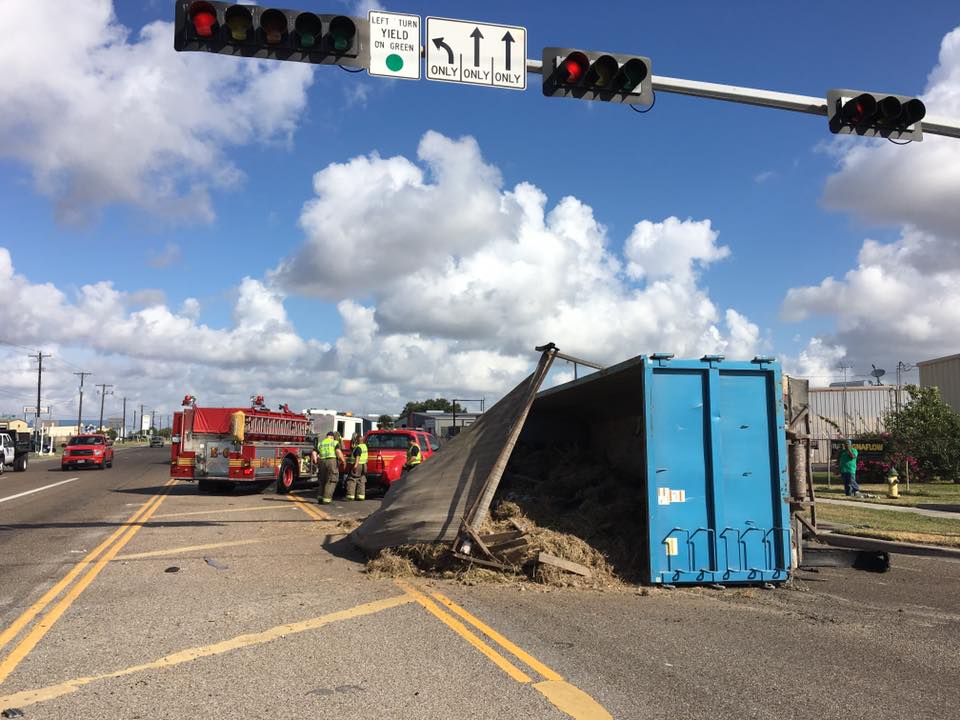 Dump truck carrying material overturns | kiiitv.com Dump truck carrying material overturns | kiiitv.com