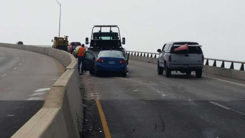 Police Respond to Single Vehicle Accident on the JFK Causeway | kiiitv.com
