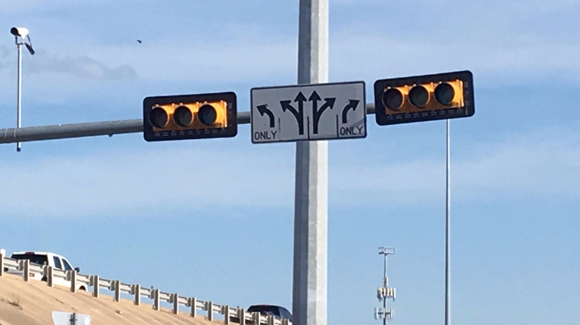 Blown transformer leaves thousands without power | kiiitv.com