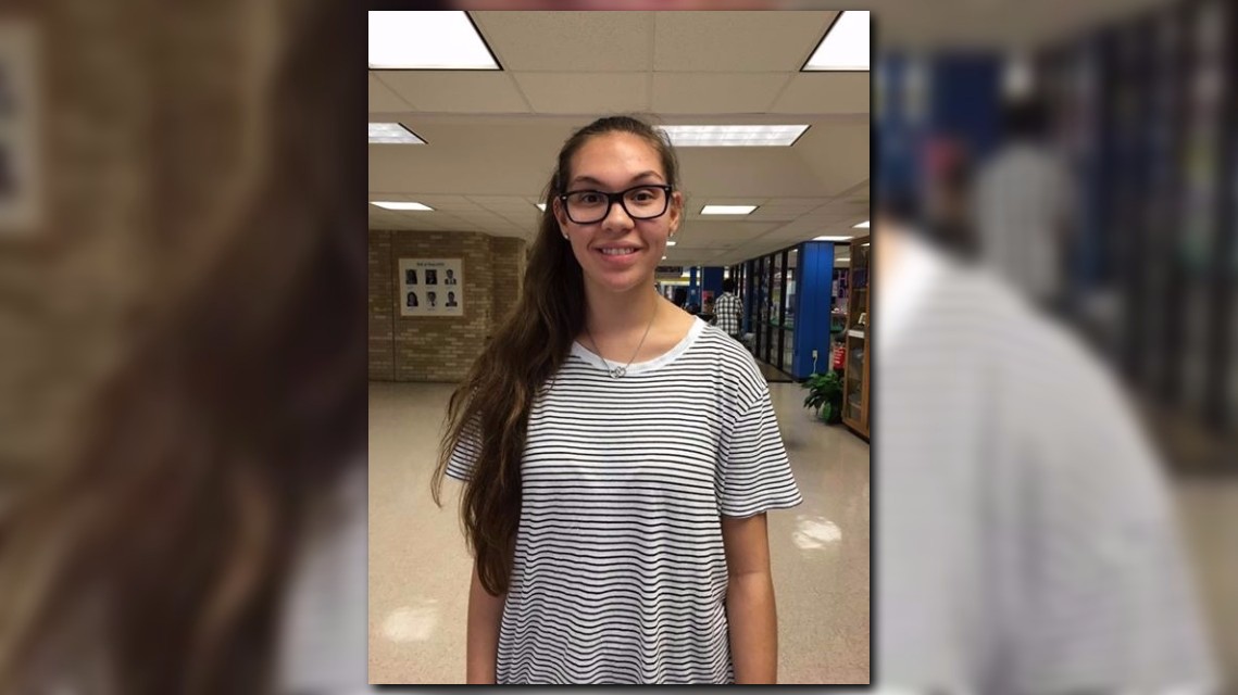 Student pursues major in hopes of fixing mother's blindness | abc10.com